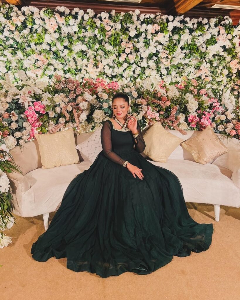 Buy latest Ladies Frock Online at Affordable Price - Cut Shut Closet